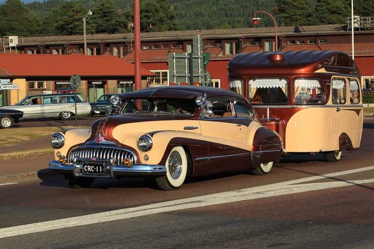 13 Spectacular Retro Campers, RVs, Motorhomes, & Crazy Conversions ...