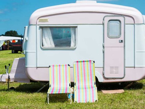 13 Spectacular Retro Campers, RVs, Motorhomes, & Crazy Conversions ...