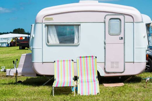 13 Spectacular Retro Campers, RVs, Motorhomes, & Crazy Conversions ...