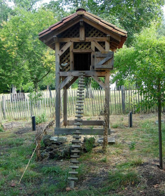 13 Fabulously Unique Chicken Coops - Off Grid World