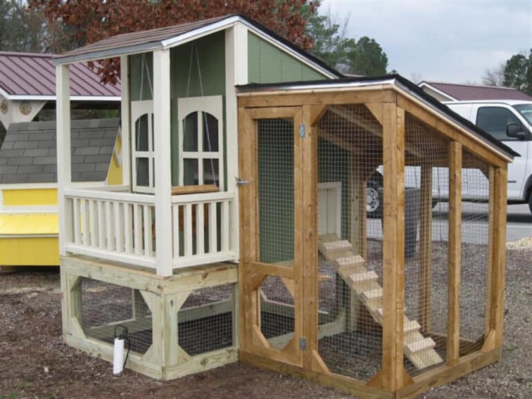13 Fabulously Unique Chicken Coops - Off Grid World