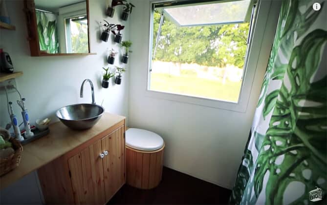 This Tiny House Is Off Grid Perfection - Off Grid World