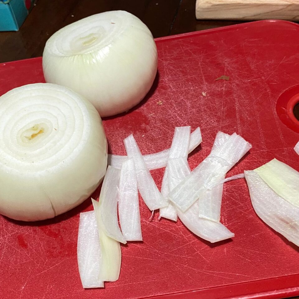 Dehydrating Onions: A Comprehensive Guide - Off Grid World